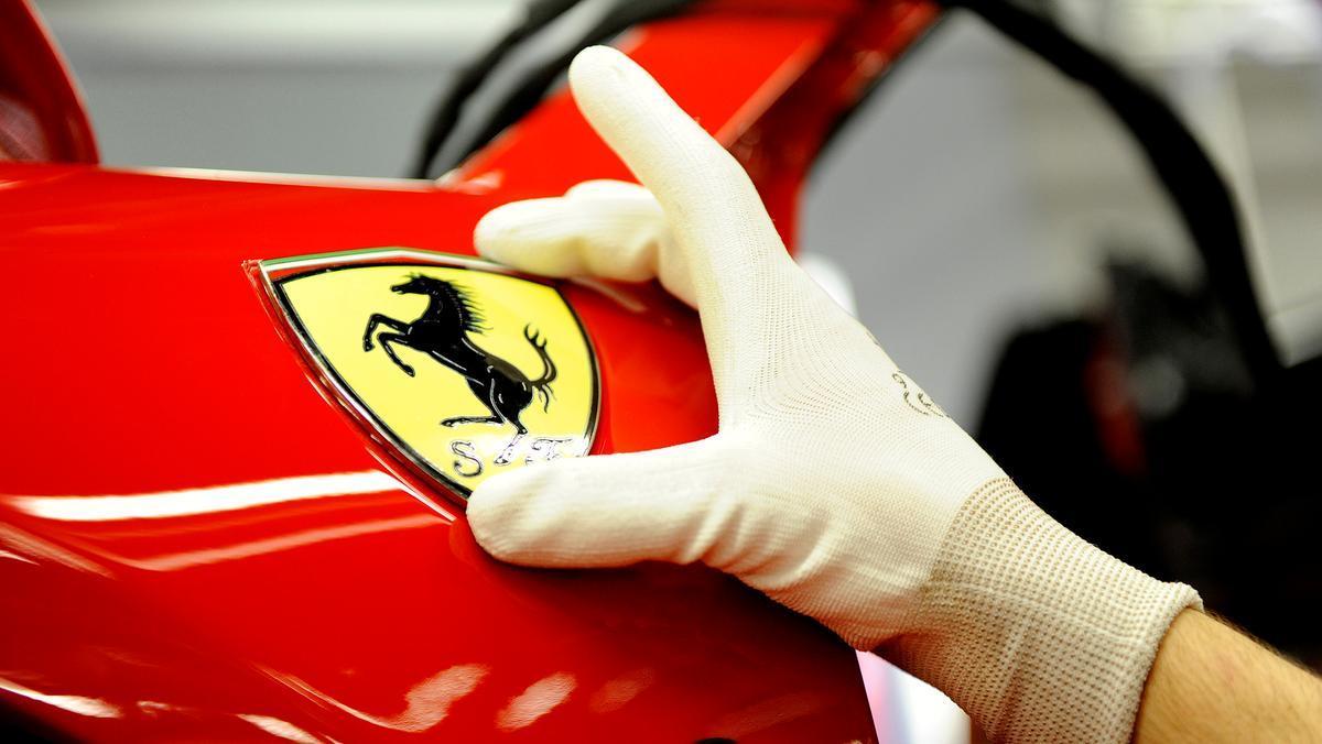 Ferrari остановила производство из-за коронавируса — Motor