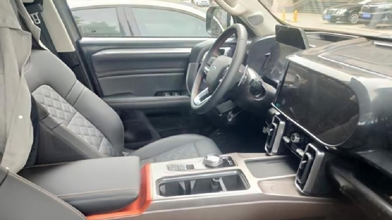 Появились фотографии интерьера нового Haval H5 — Motor