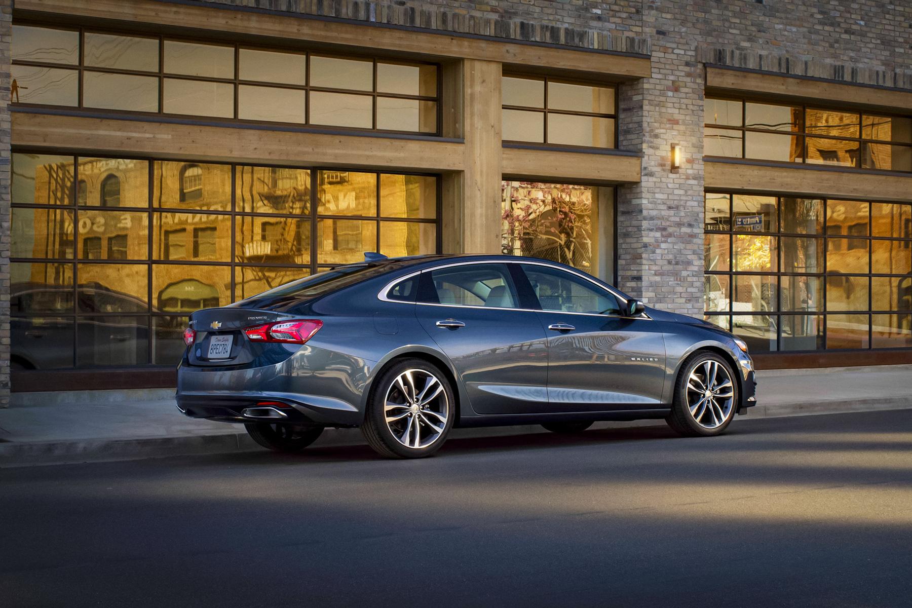 Ставить крест на четырехдверках пока еще рано, но тенденции ...