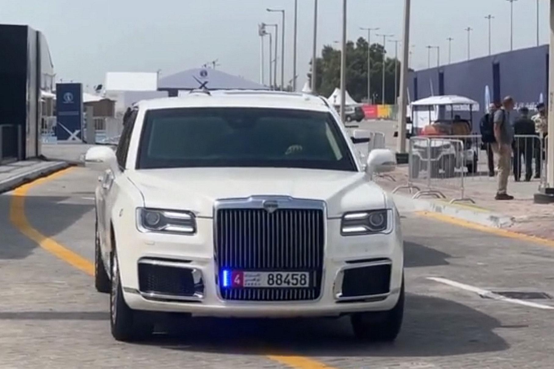 В Эмиратах делегацию России встретил белый Aurus с арабскими номерами: Новости — Motor