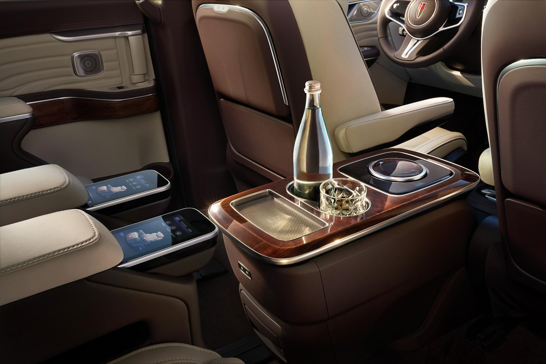 Премиум-минивэн Hongqi HQ9 готов к запуску в России: раскрыто оснащение: Новости — Motor